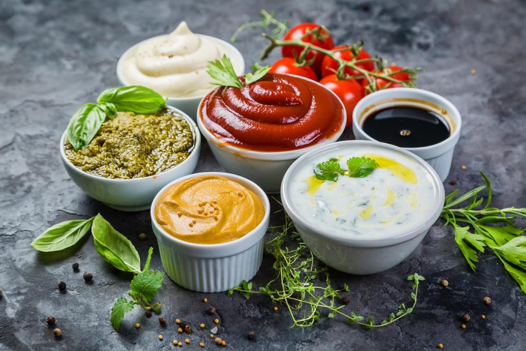 Gotowe sosy z całego świata – jakie smaki warto poznać? – Krysiagotuje ...